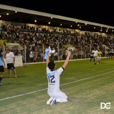Diante da torcida, Corumbaense garante volta à Série A em 2015 - Diário ...