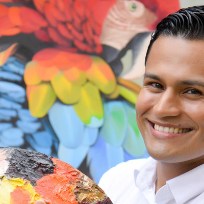 "Corumbaense de coração", artista plástico Petterson Silva recebe ...