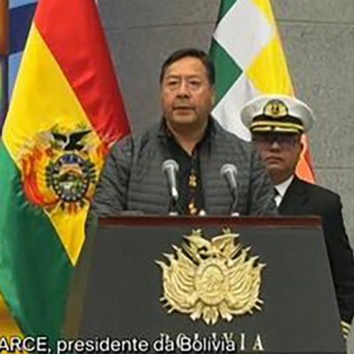 Presidente da Bolívia substitui comando militar após tentativa de golpe ...